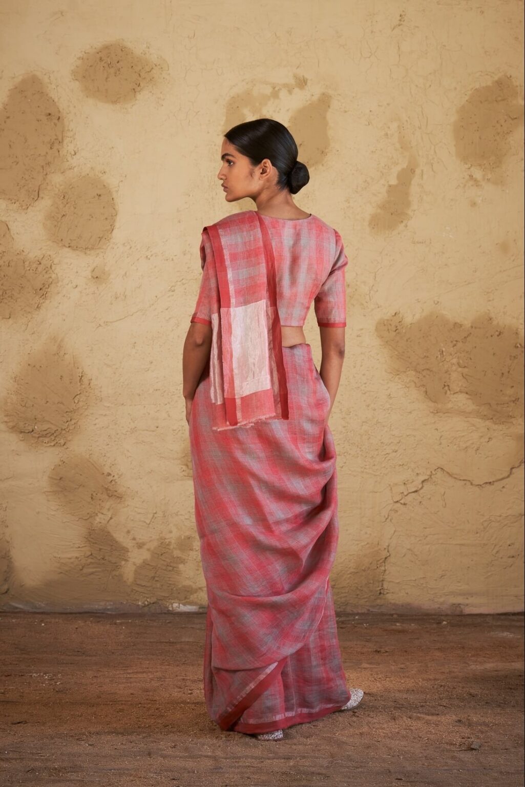 Red Balu Linen Sari – Anavila
