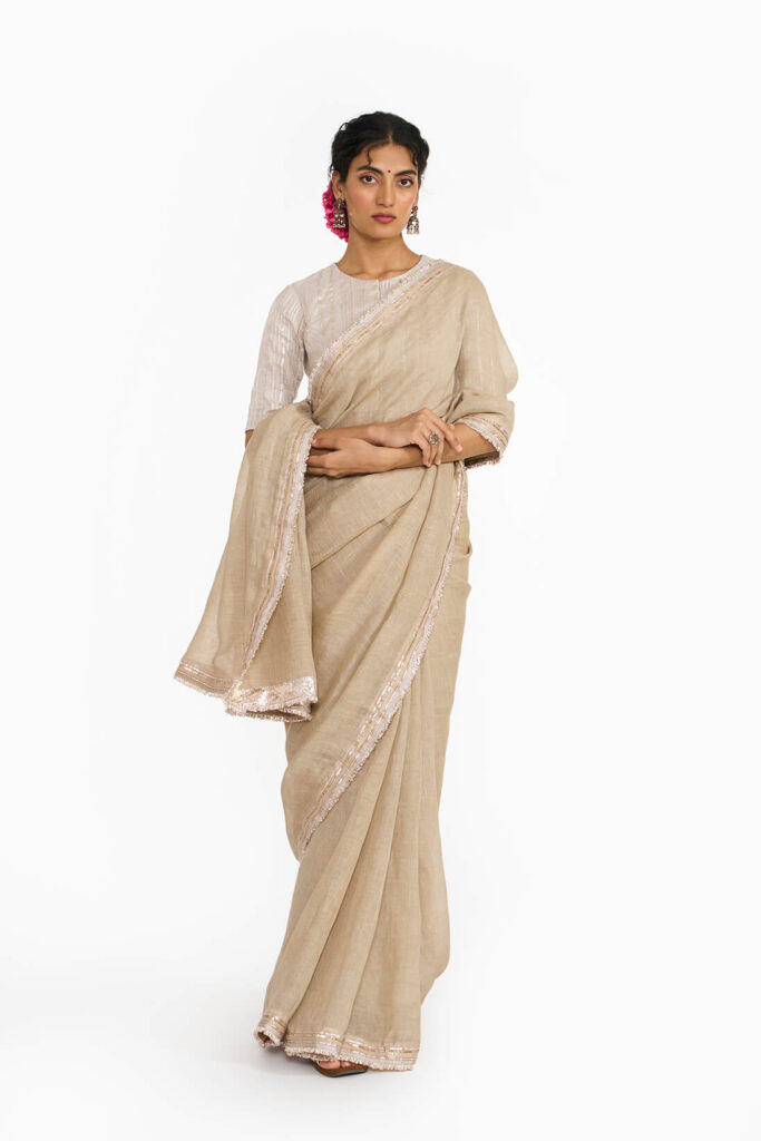 Oyster Gota Kinari Sari – Anavila