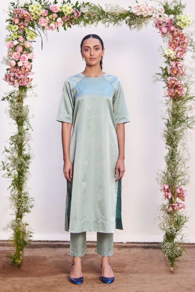 Dusty Sky Satin Nova Set – Anavila