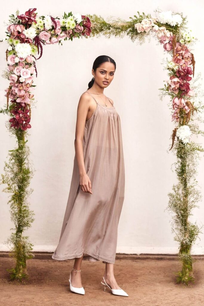 Sand Kaas Long Slip – Anavila